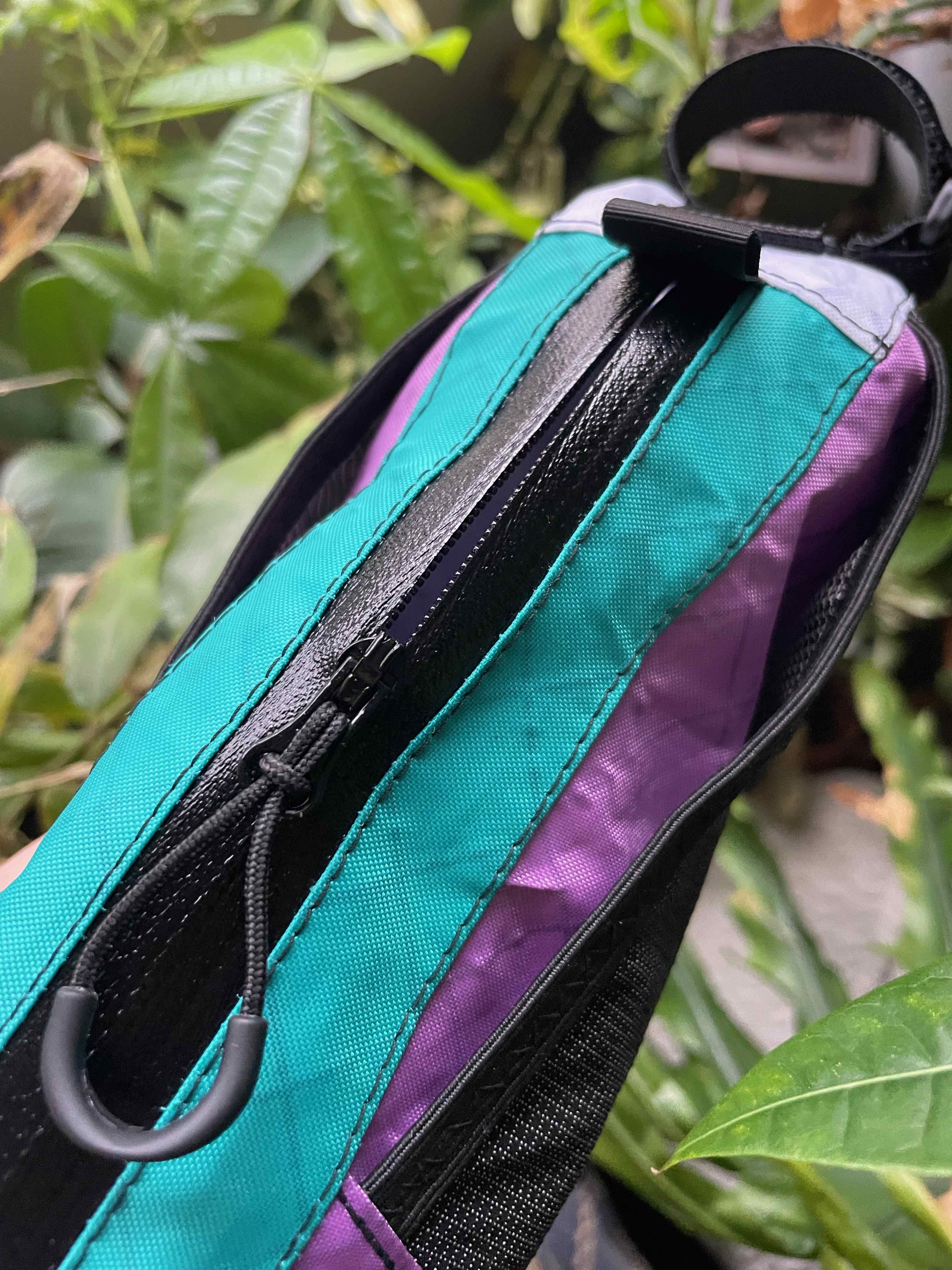 9-top-zipper.jpeg